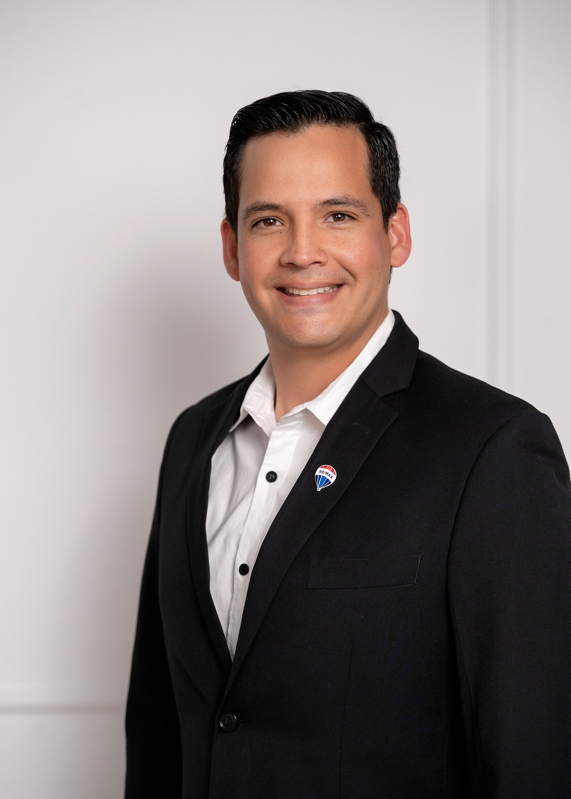 Harry Alvarado photo