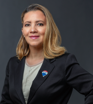 Monica Palomares photo